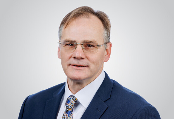 Board of Directors :: AerCap Holdings N.V. (AER)