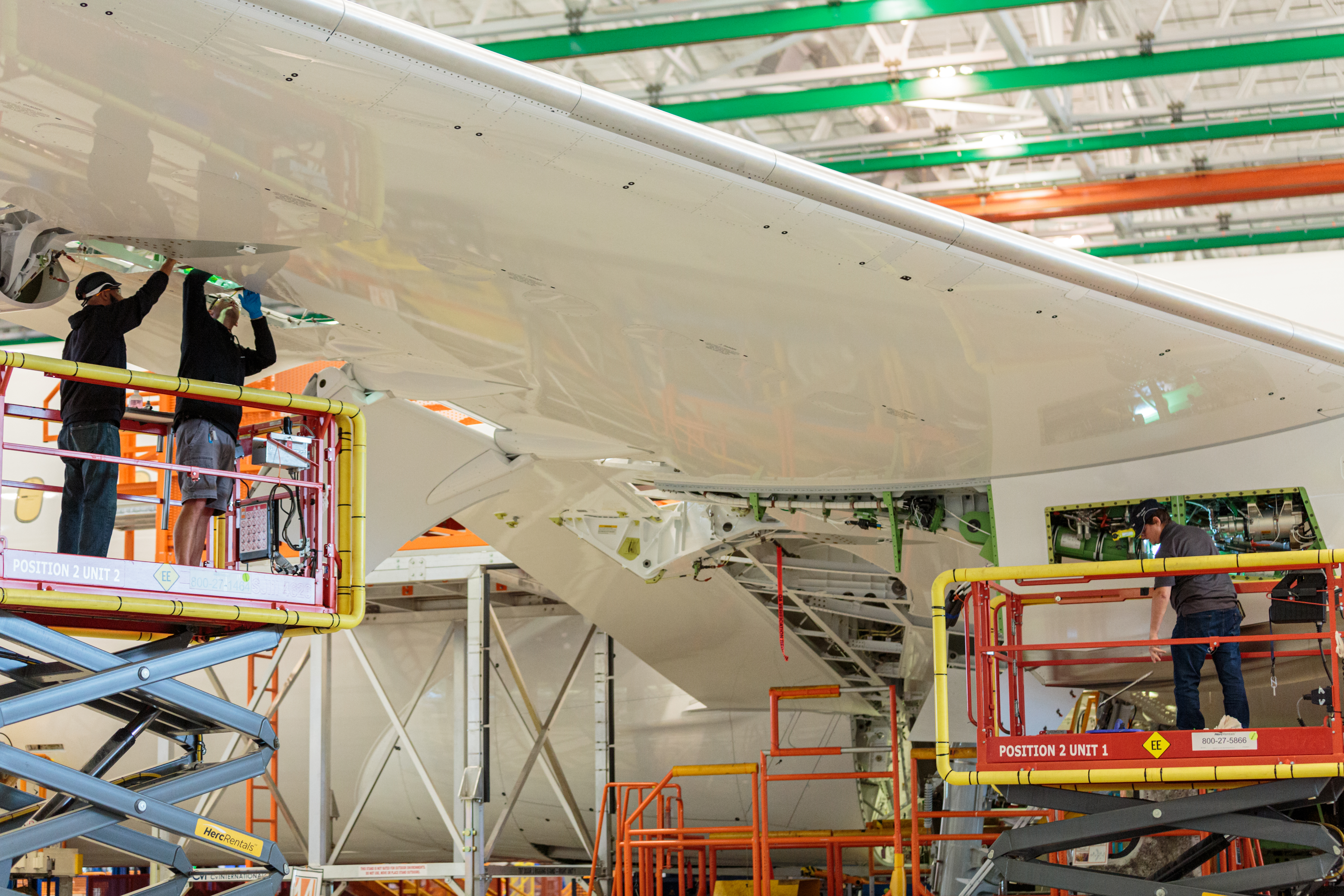 Overview :: AerCap Holdings N.V. (AER)