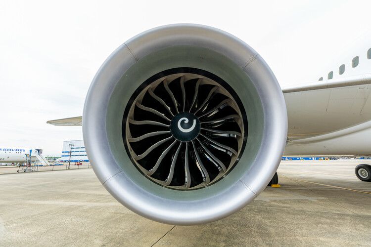 Engines :: AerCap Holdings N.V. (AER)